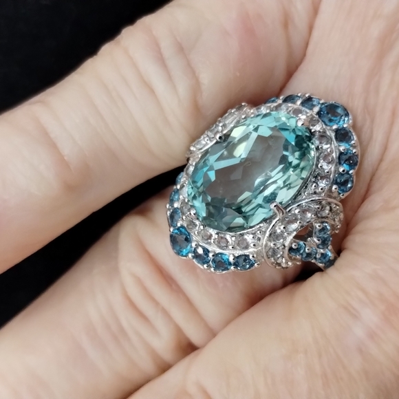Victoria Wieck | Jewelry | Victoria Wieck Multigem Ring | Poshmark